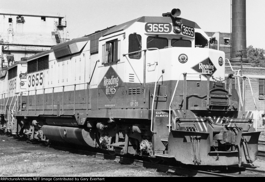 RDG GP35 #3655 - Reading Co